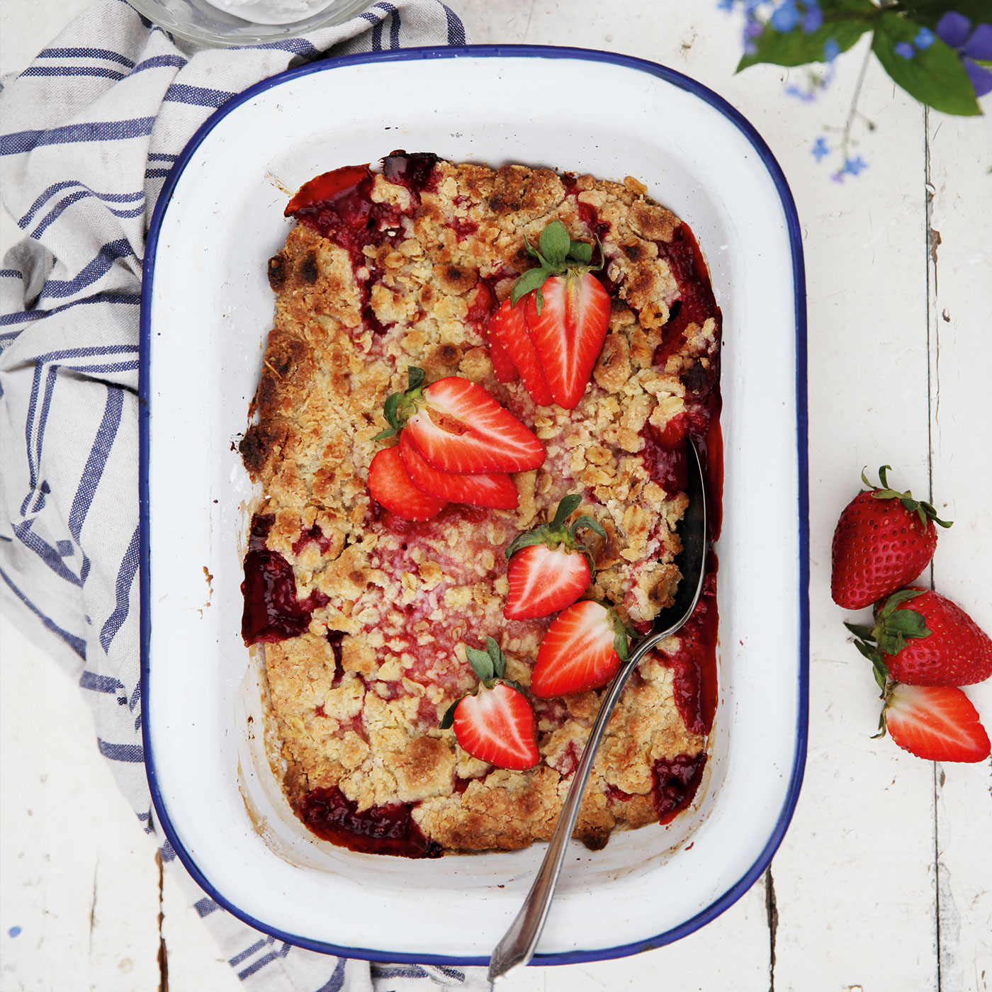 Smulpaj med jordgubbar - Vegomagasinet